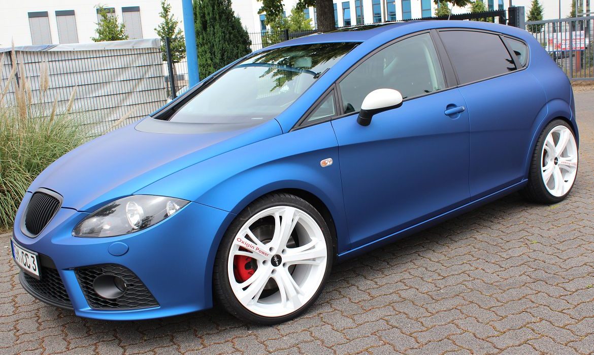 Seat Leon 1P in ocean blue metallik - Folienking